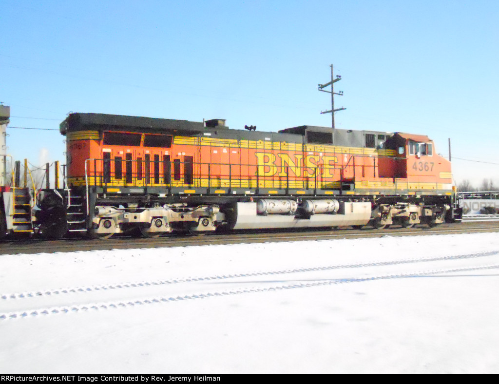 BNSF 4367